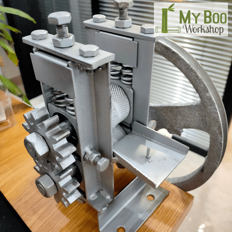 Manual Bamboo Splitter to Refine bamboo Slats | Bamboo Splitting Machi